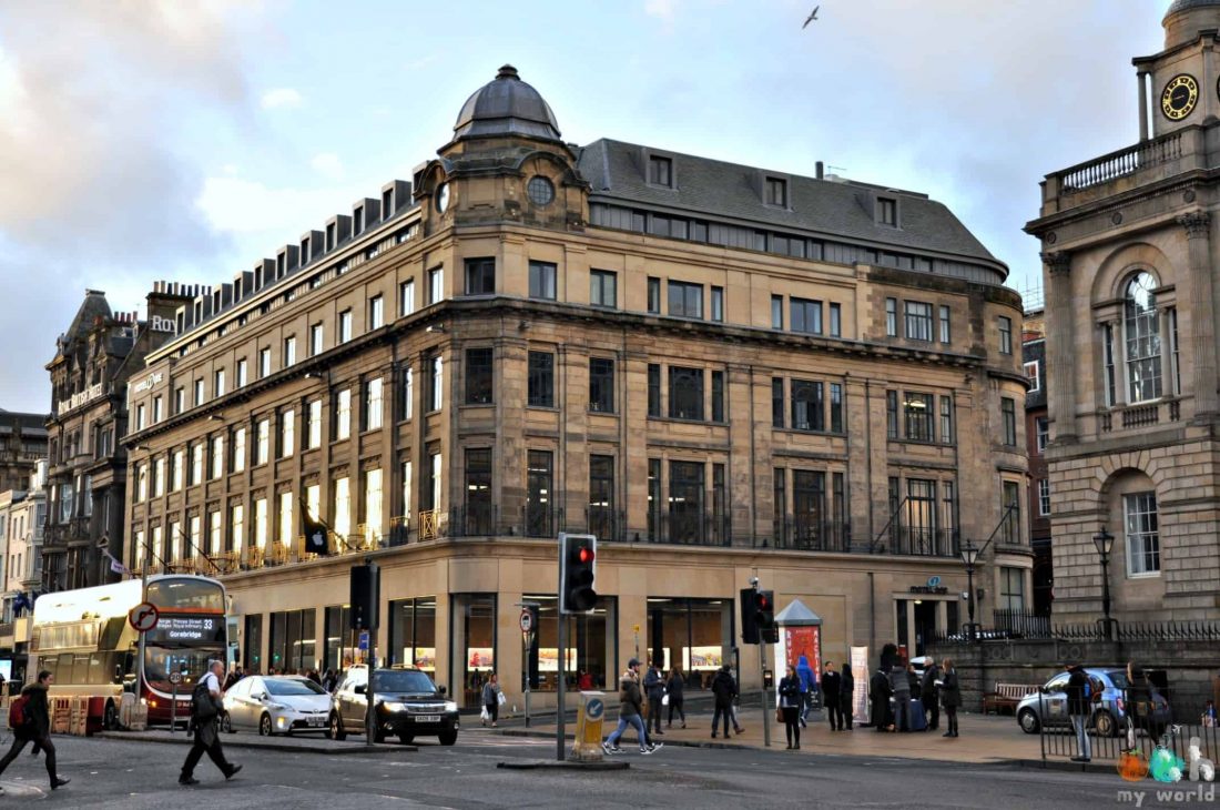 L'hôtel Motel One Princes Street à Edimbourg